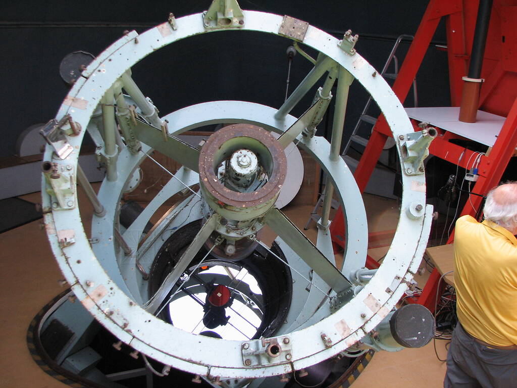 Professor Roger Griffin and the Cambridge 36-inch telescope