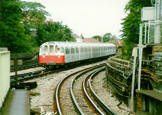 Unrefurbished 1973 tube stock at Ravenscourt Park