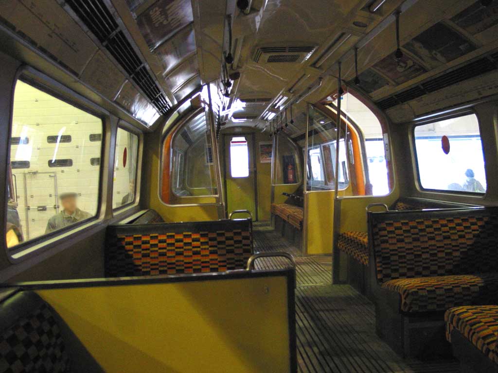 1983 tube stock saloon.This is a link to a larger version.